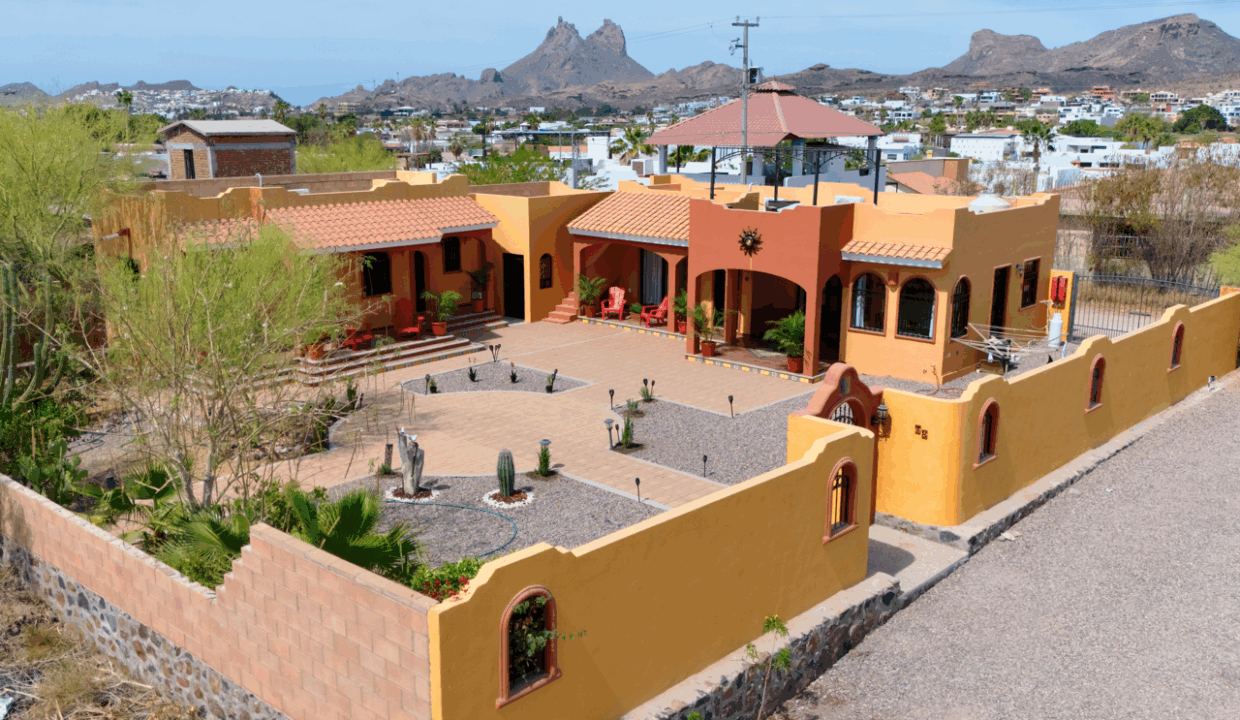 78 LOMAS DE SAN CARLOS – COLDWELL BANKER